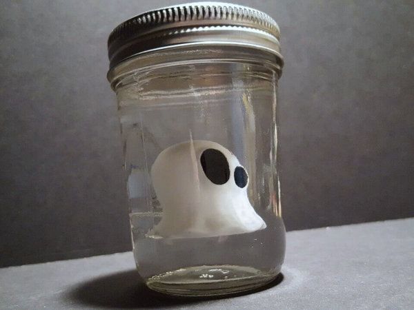 Random Skull Productions - My Pet Ghost - The Toy Chronicle