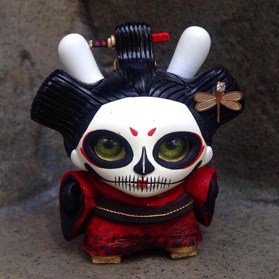 Lady SHI by Jump Jumper Ant - The Toy Chronicle