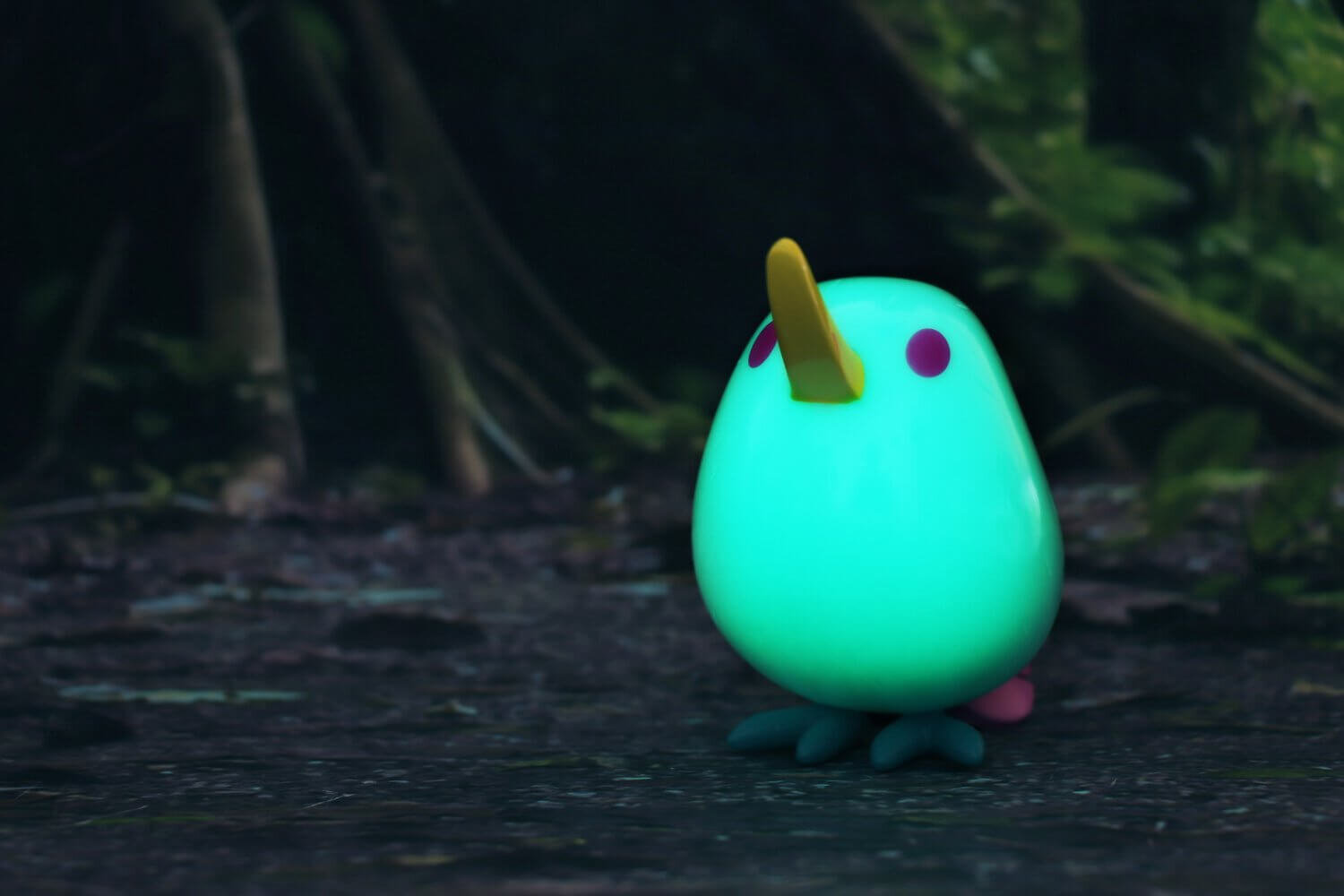 KEWII Glow Edition by TOO Natthapong x Unbox Industries Online Release ...