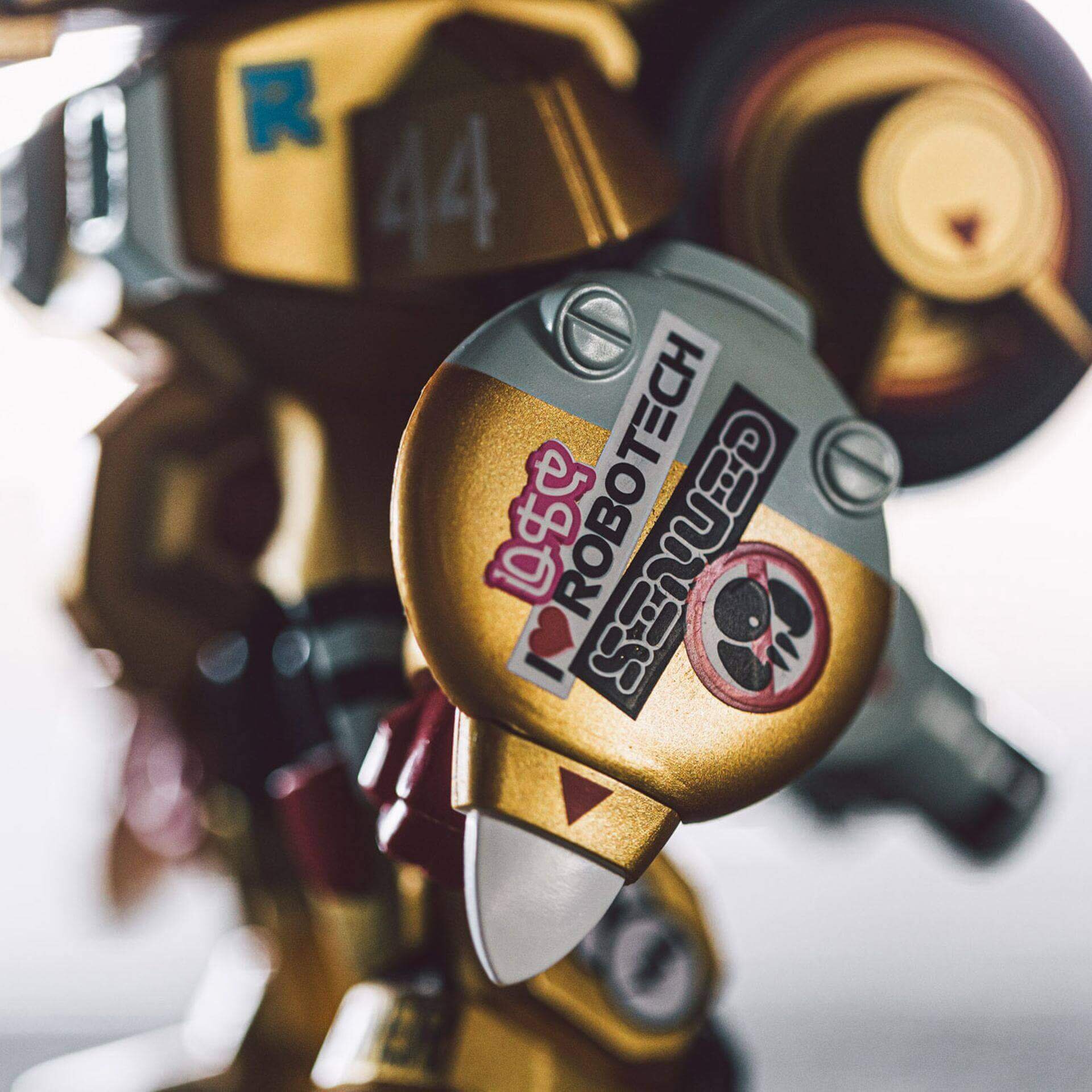 S. Head SKULL SQUADRON ROBOTECH ARMOR by Huck Gee x BAIT - The Toy ...