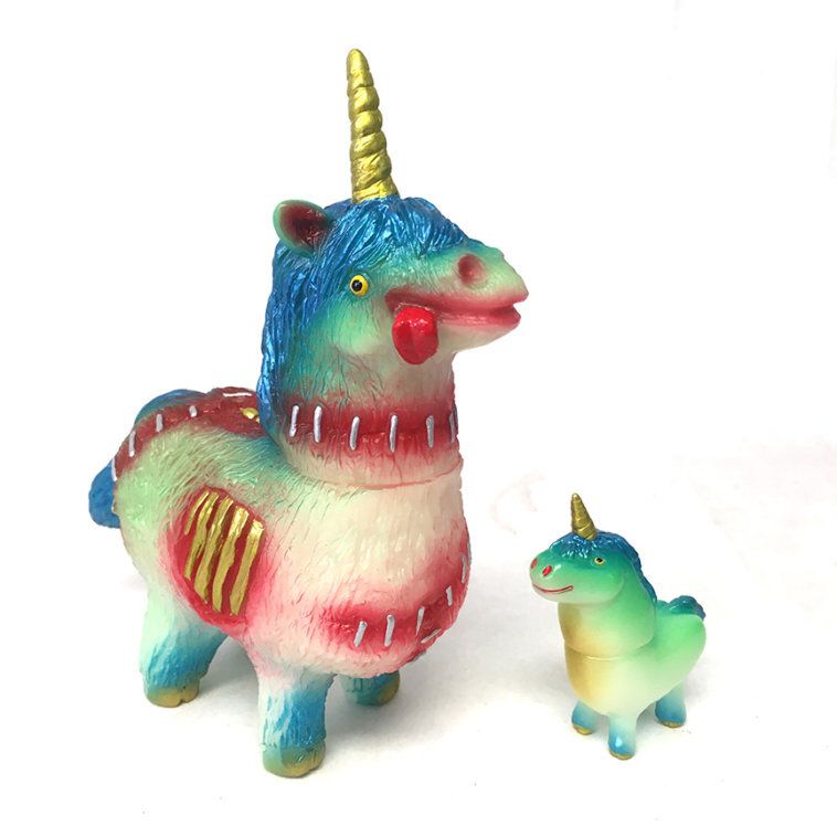 Tenacious Toys presents to you a motherload of EXCLUSIVE sofubi from ...