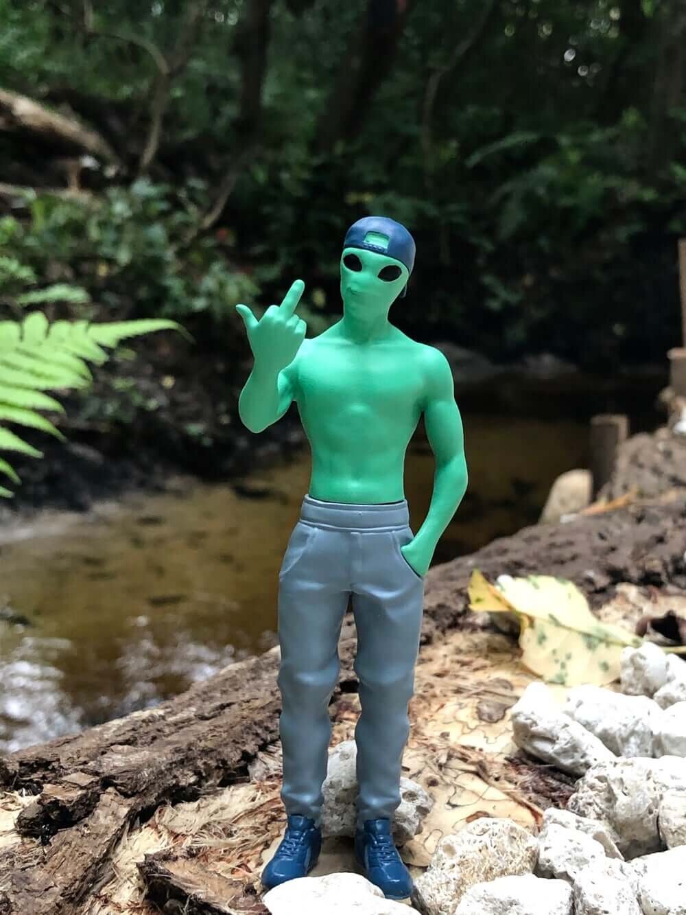 Alien Jay by Into the Void Toys! - The Toy Chronicle