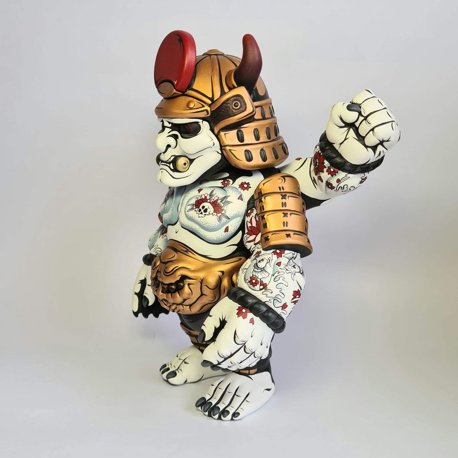 Nichibotsu Ushioni by Jon Paul Kaiser x Demoncraft - The Toy Chronicle