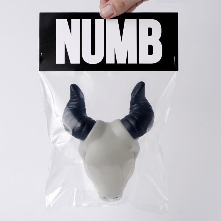 Numb Skulls by COLUS - The Toy Chronicle