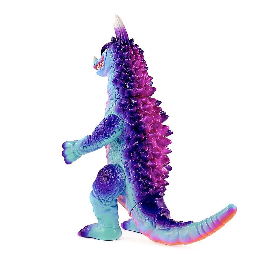 Kaiju Axron Shifty Toys x Max Toy Co. - The Toy Chronicle