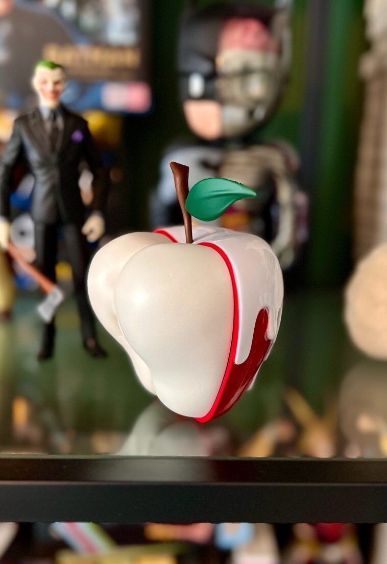 The Forbidden Fruit by PopandToys / PoOL - The Toy Chronicle
